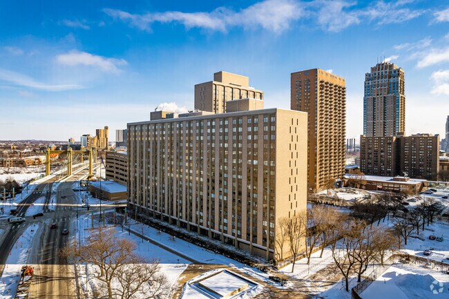 The River Towers Condominium Apartments - 15-19 S 1st St Minneapolis ...