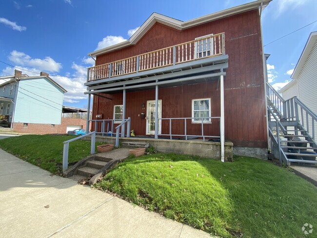 Apartments for Rent with Yard in Darragh PA