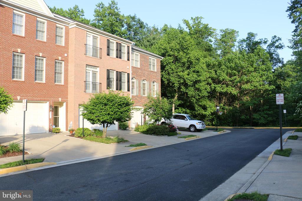 8316 Dockray Ct, Lorton, VA 22079 - Townhome Rentals in Lorton VA ...