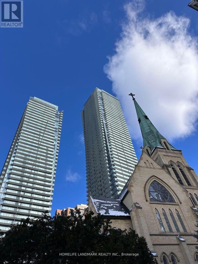 1080-1080 Bay St., Toronto (Bay Street Corridor), ON M5S 0A5 - Maison à ...