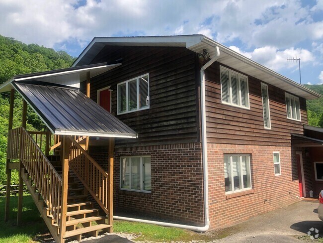 Apartments For Rent in Kermit, WV with Yard - 31 Rentals | Apartments.com