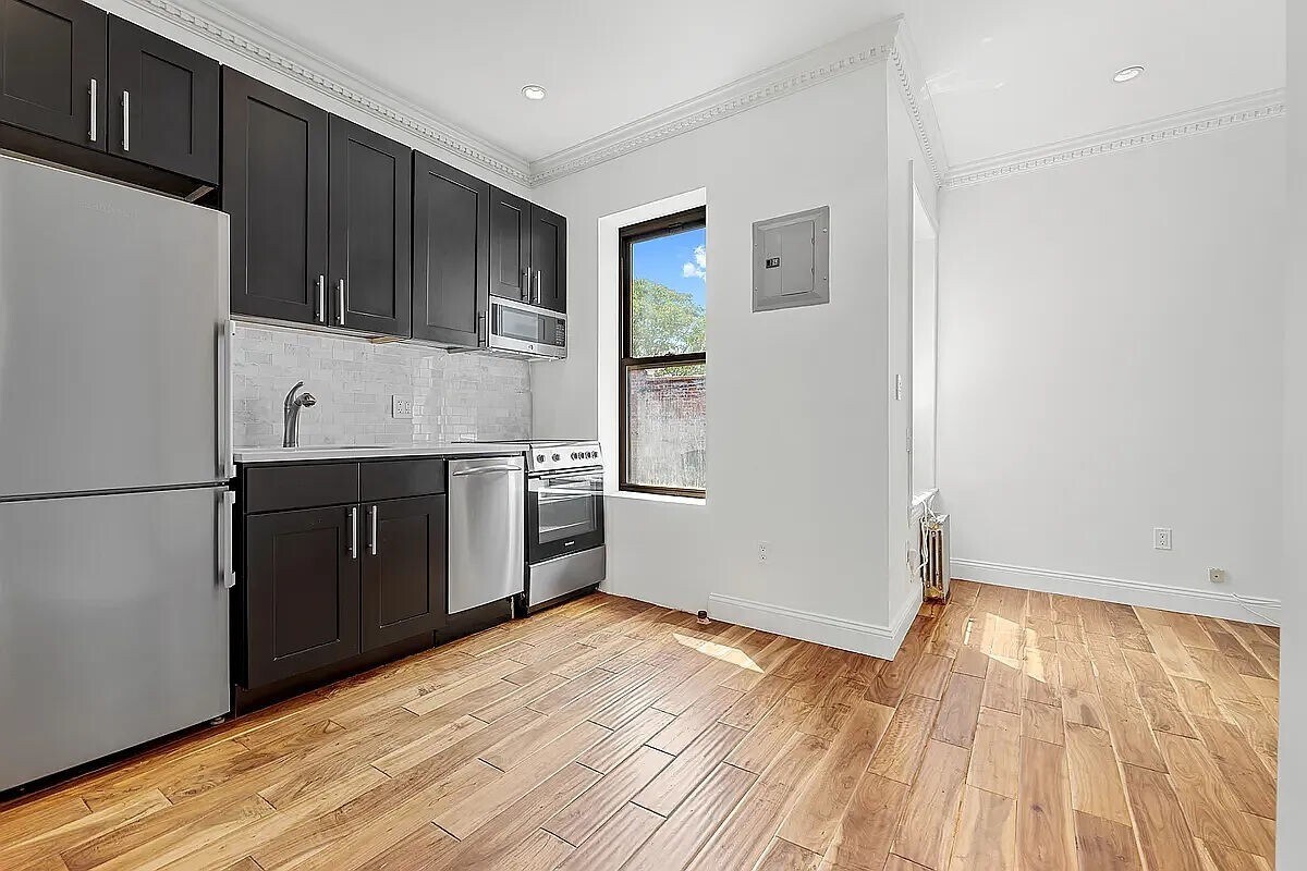 100 Christopher St Unit 2A, New York, NY 10014 | Apartments.com