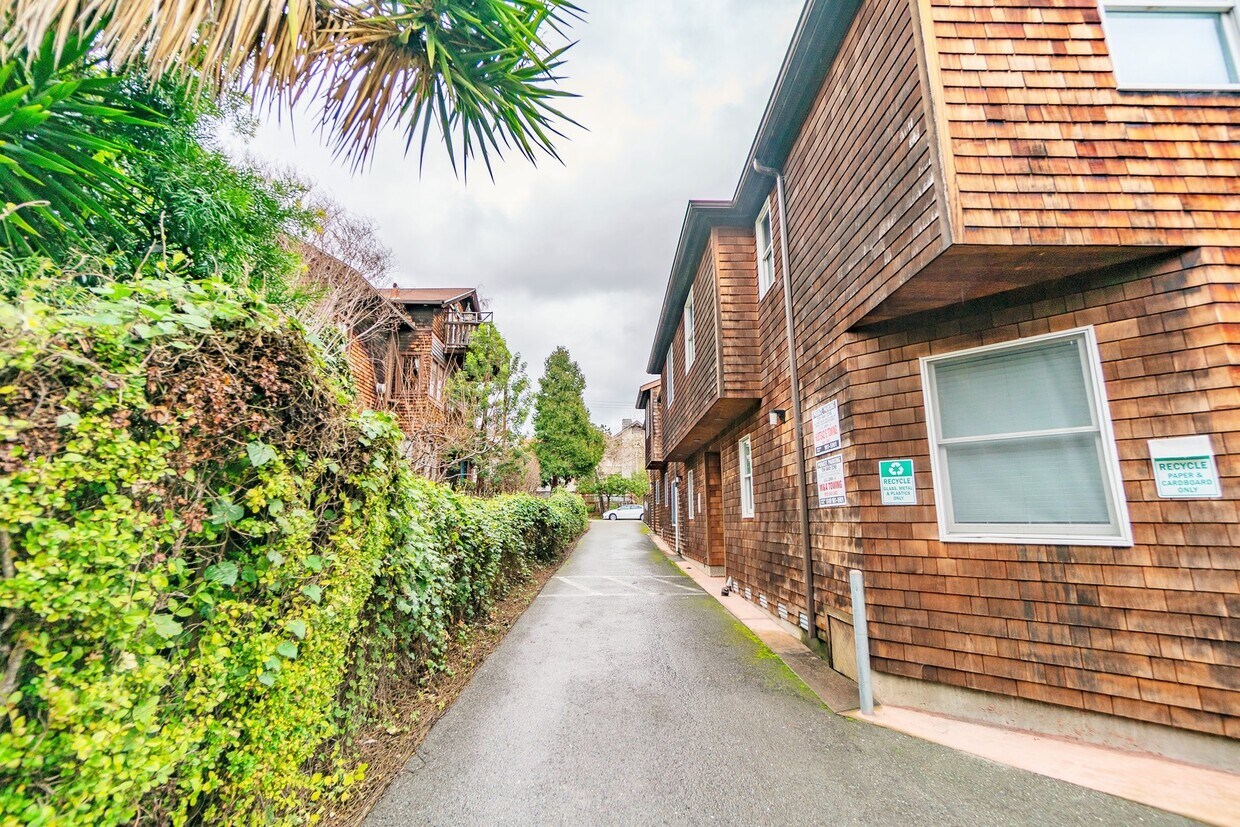 2620 Regent St Unit A, Berkeley, CA 94704 - Room for Rent in Berkeley ...