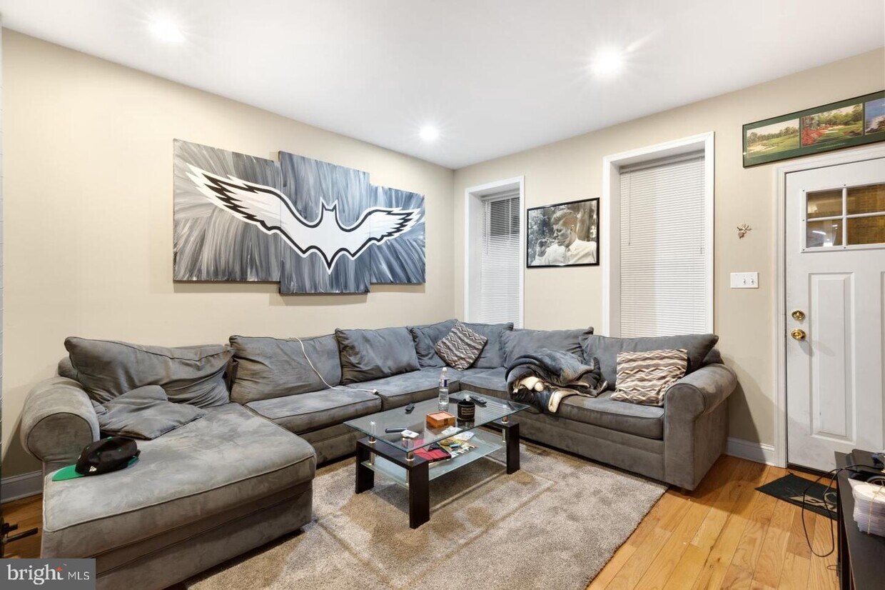 1528 S Lambert St, Philadelphia, PA 19146 - Townhome Rentals in ...