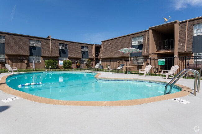 Chalet Apartments Apartments - Moore, OK | Apartments.com