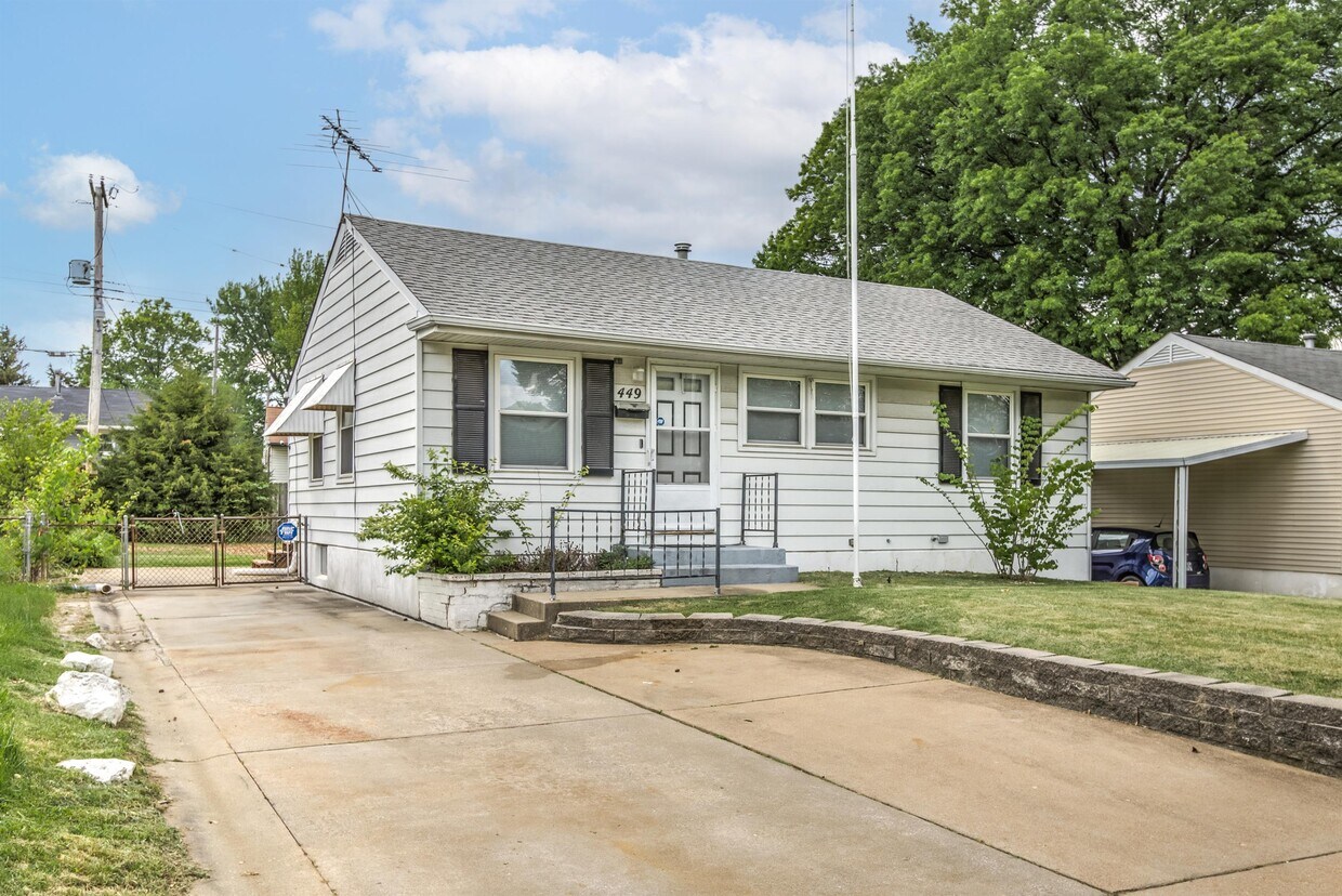 449 Shepley Dr, St. Louis, MO 63137 - House Rental in St. Louis, MO ...