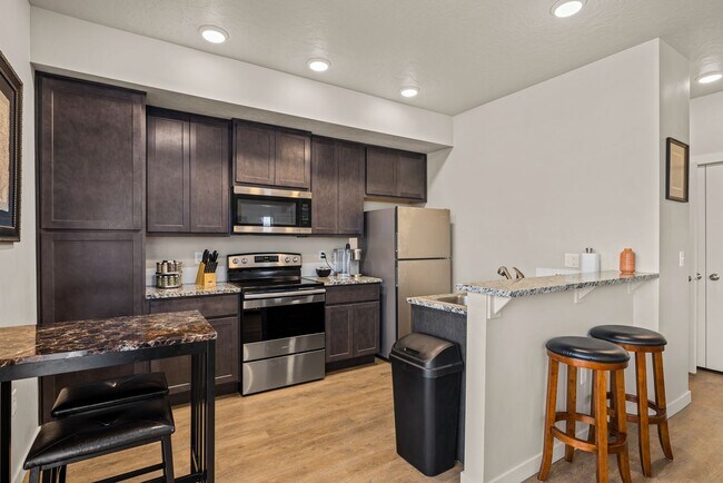 7353 N Lucy Rose Ln Unit 7353 Summerwinds - 101, Boise, ID 83714 - Room ...