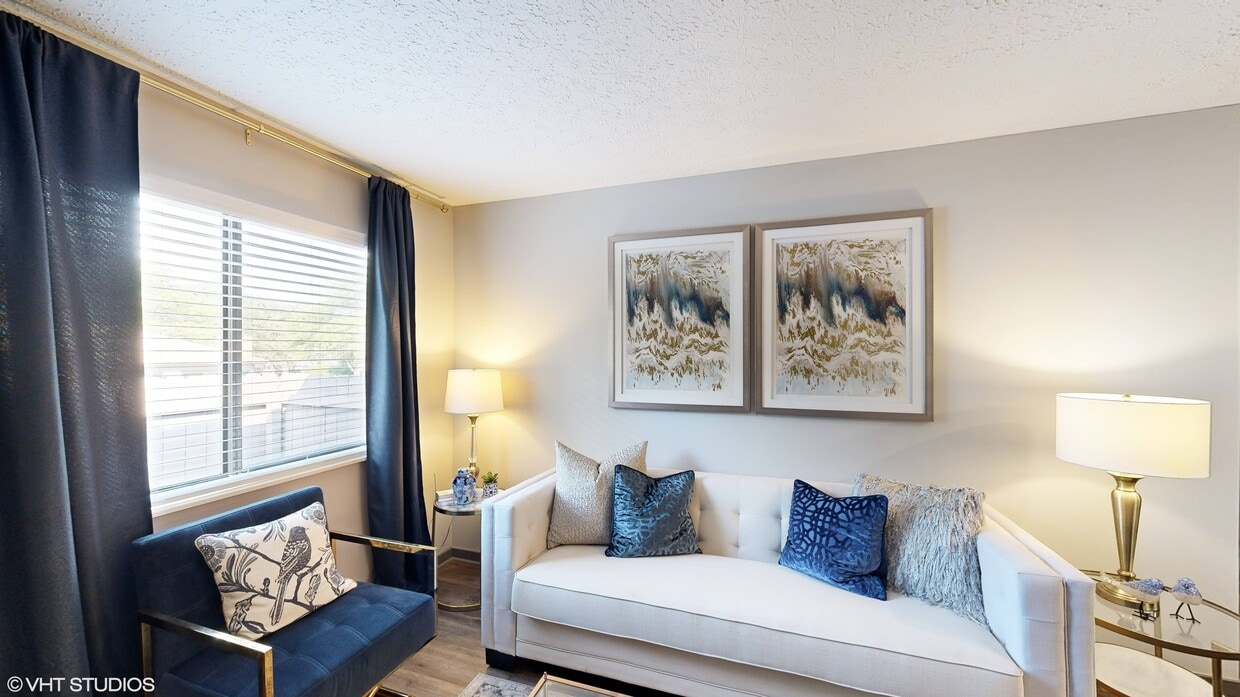 Silvertree at Little Turtle Apartments - 5350 Silverthorne Rd ...