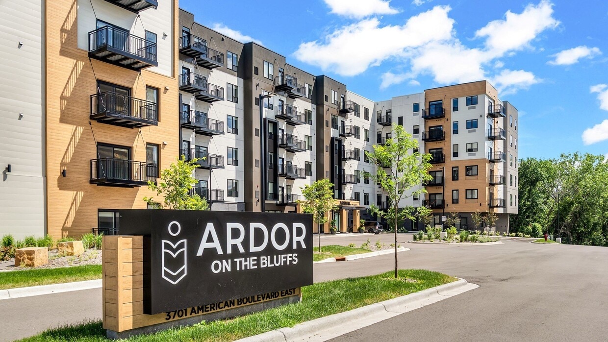 Ardor on the Bluffs South Loop Residences - 3701 E American Blvd ...