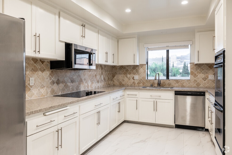 Homes for rent near Beverly Vista Elementary School - Beverly Hills, CA ...
