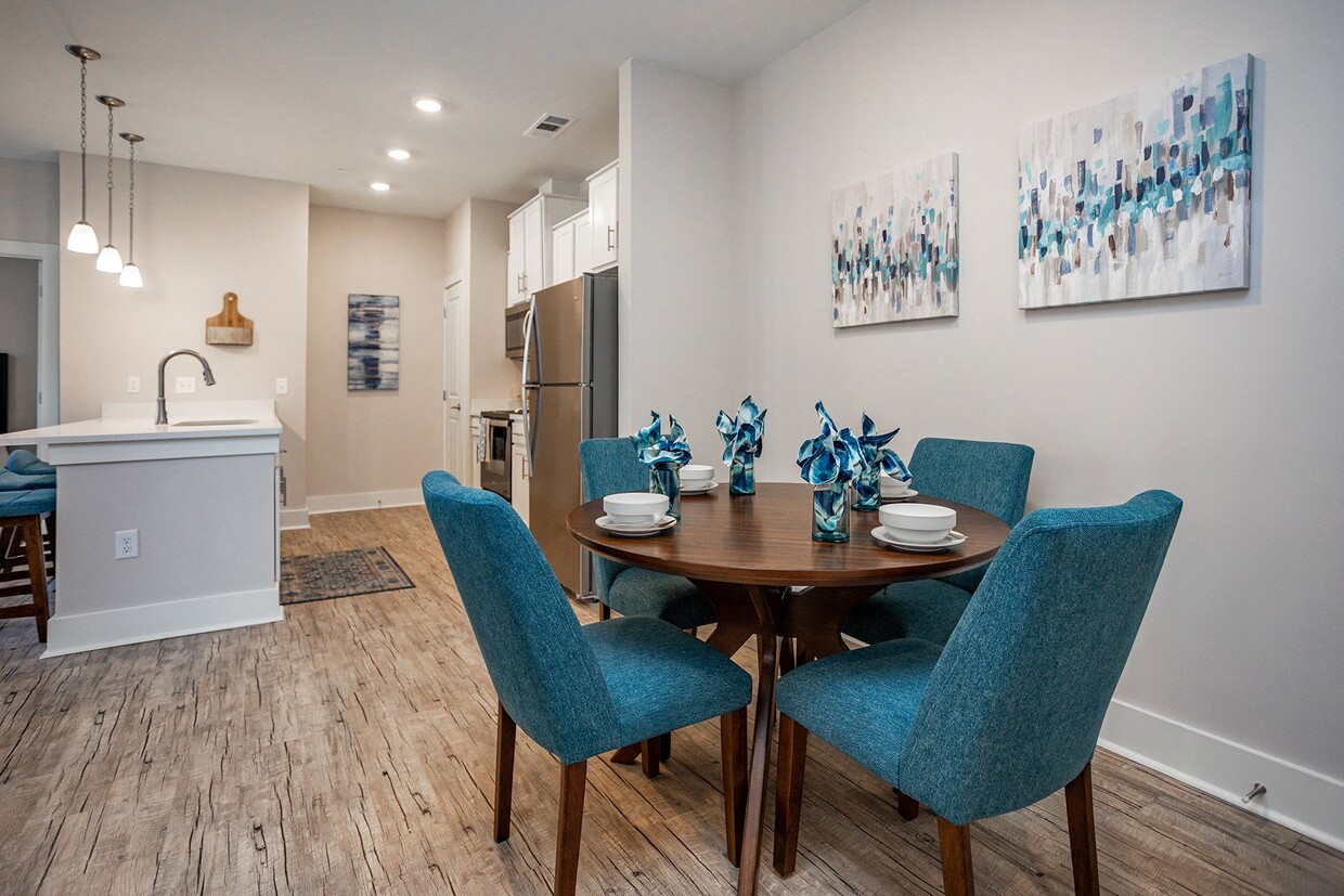 Farragut Junction Apartments - 13120 Royal Palm Way Farragut, TN 37934 ...