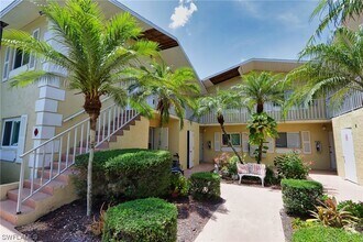 Colonial Pointe Apartments for Rent with Hardwood Floors - Fort Myers ...