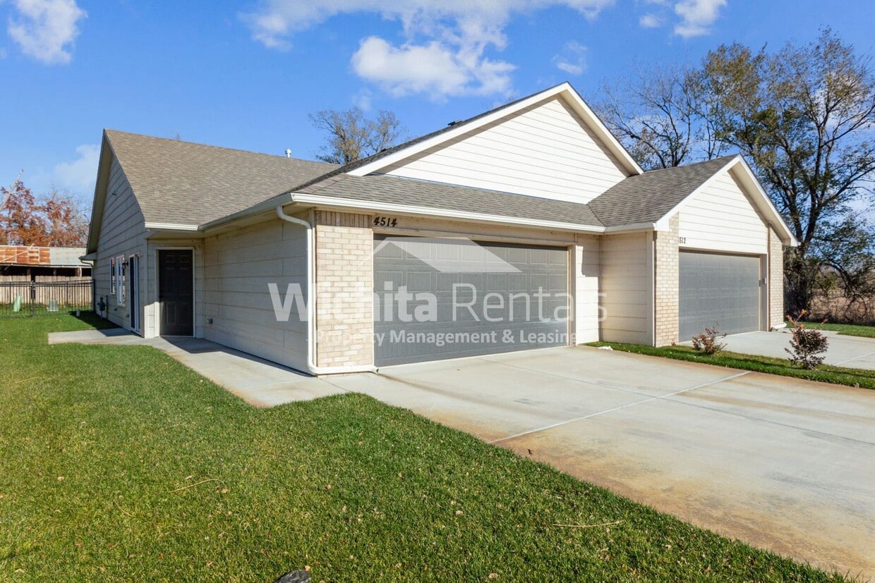 4514-4514 N Sandplum St Unit 4514 N. Sandplum, Wichita, KS 67205 - Room ...