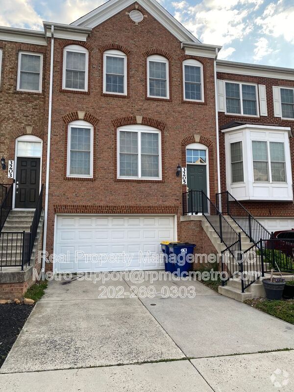 Gateway Apartments for Rent with a Garage - Washington, DC - 1 Rentals ...