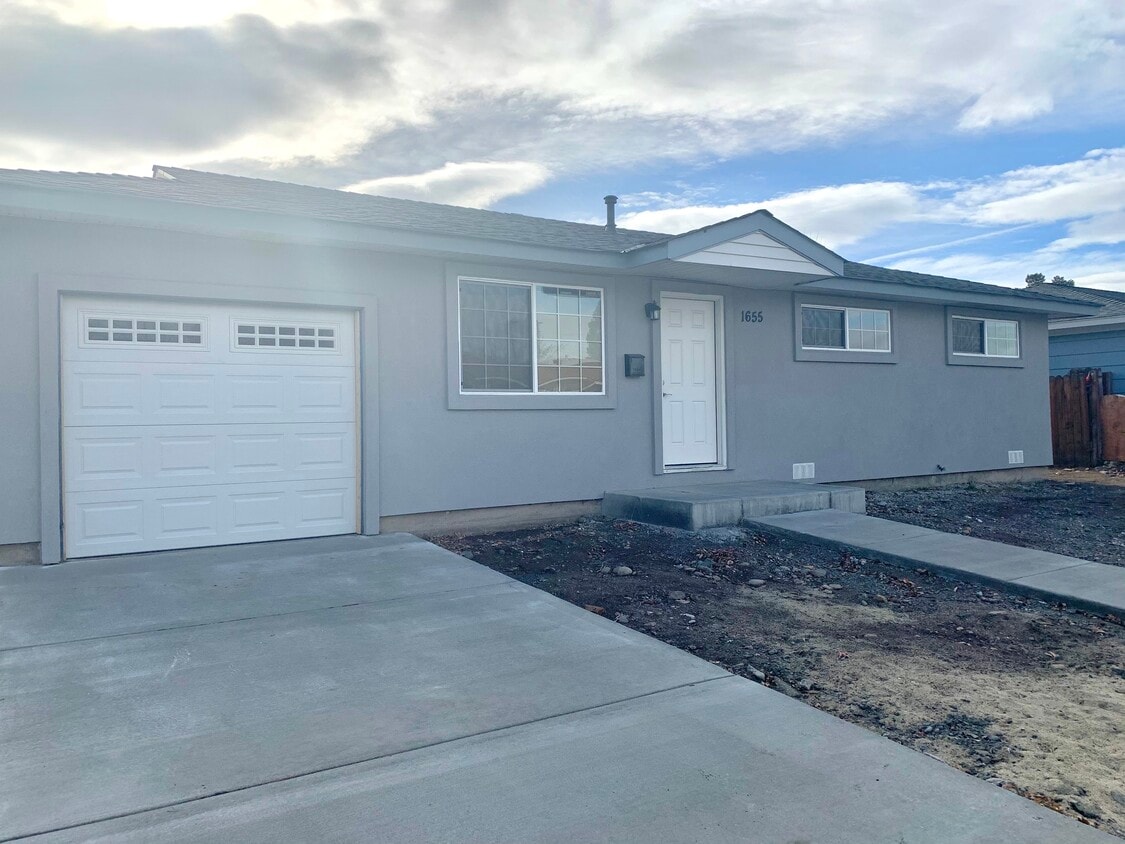 1655 Prospect Ave, Sparks, NV 89431 - House Rental in Sparks, NV ...