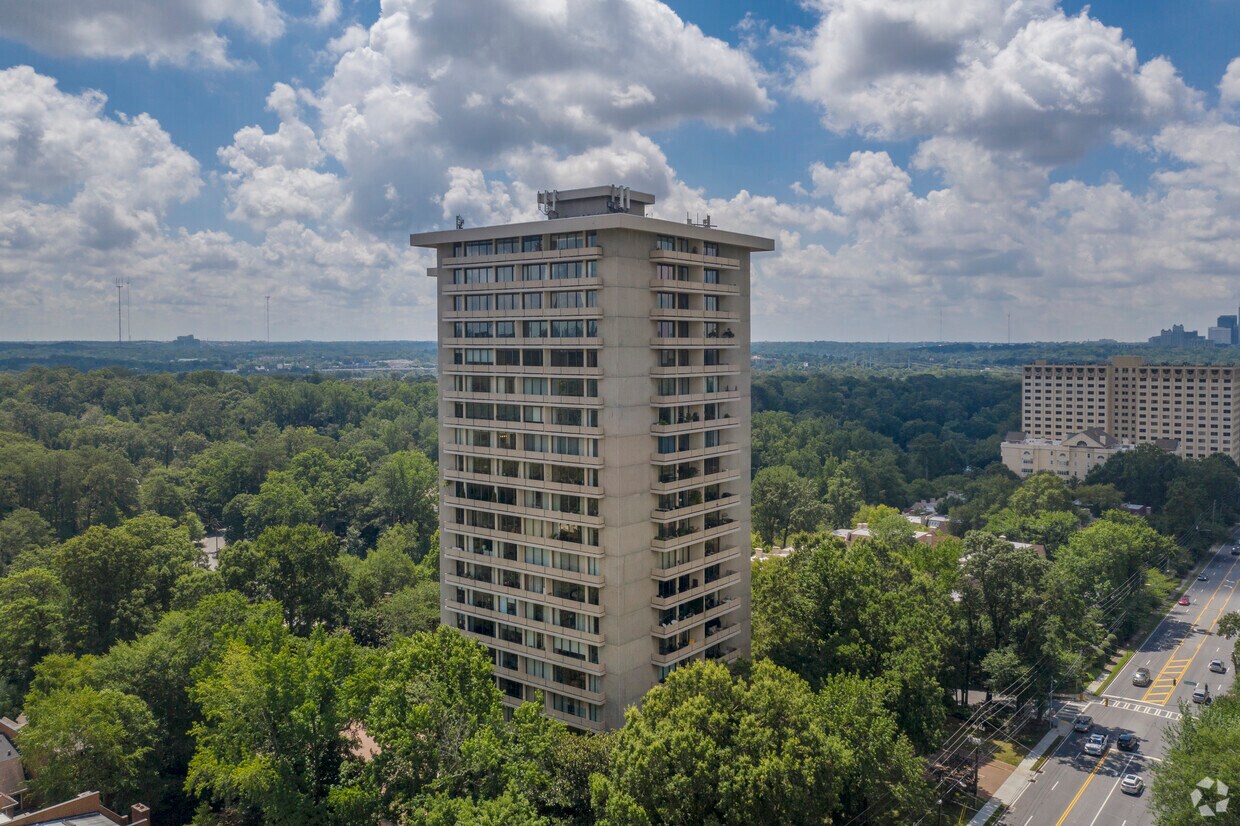 Plaza Towers - 2575 Peachtree Rd Ne Atlanta, GA 30305 | Apartments.com