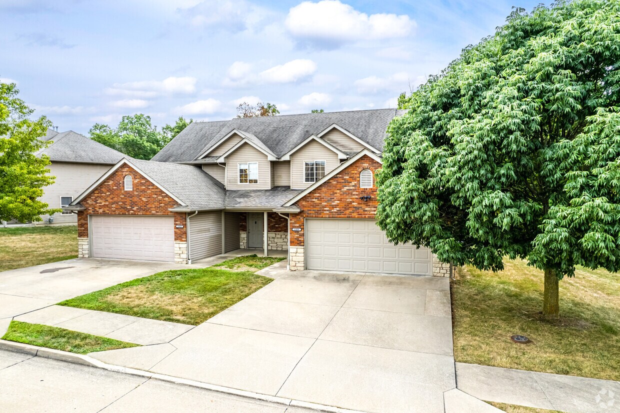 Rolling Rock - 1401 Rolling Rock Dr Columbia, MO - Apartments for Rent ... Rolling Rock - 1401 Rolling Rock Dr Columbia, MO - Apartments for Rent ...