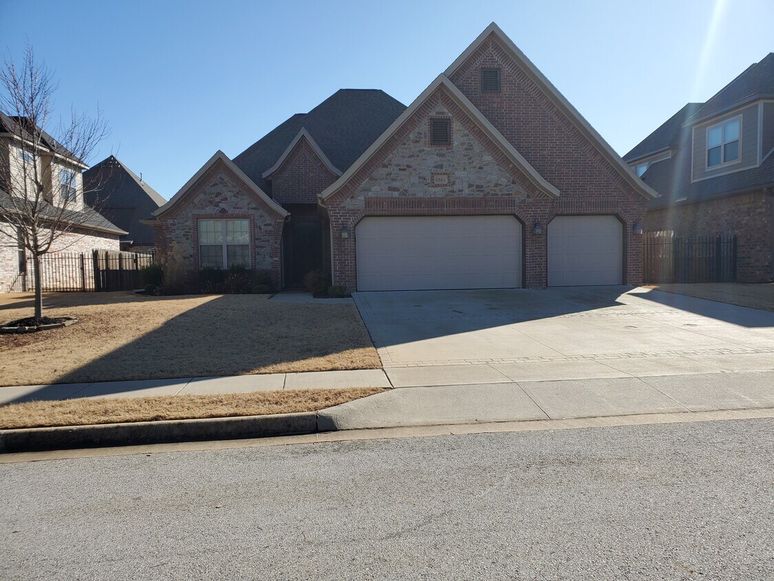 6524 W Coat Bridge, Rogers, AR 72758 - House Rental in Rogers, AR ...
