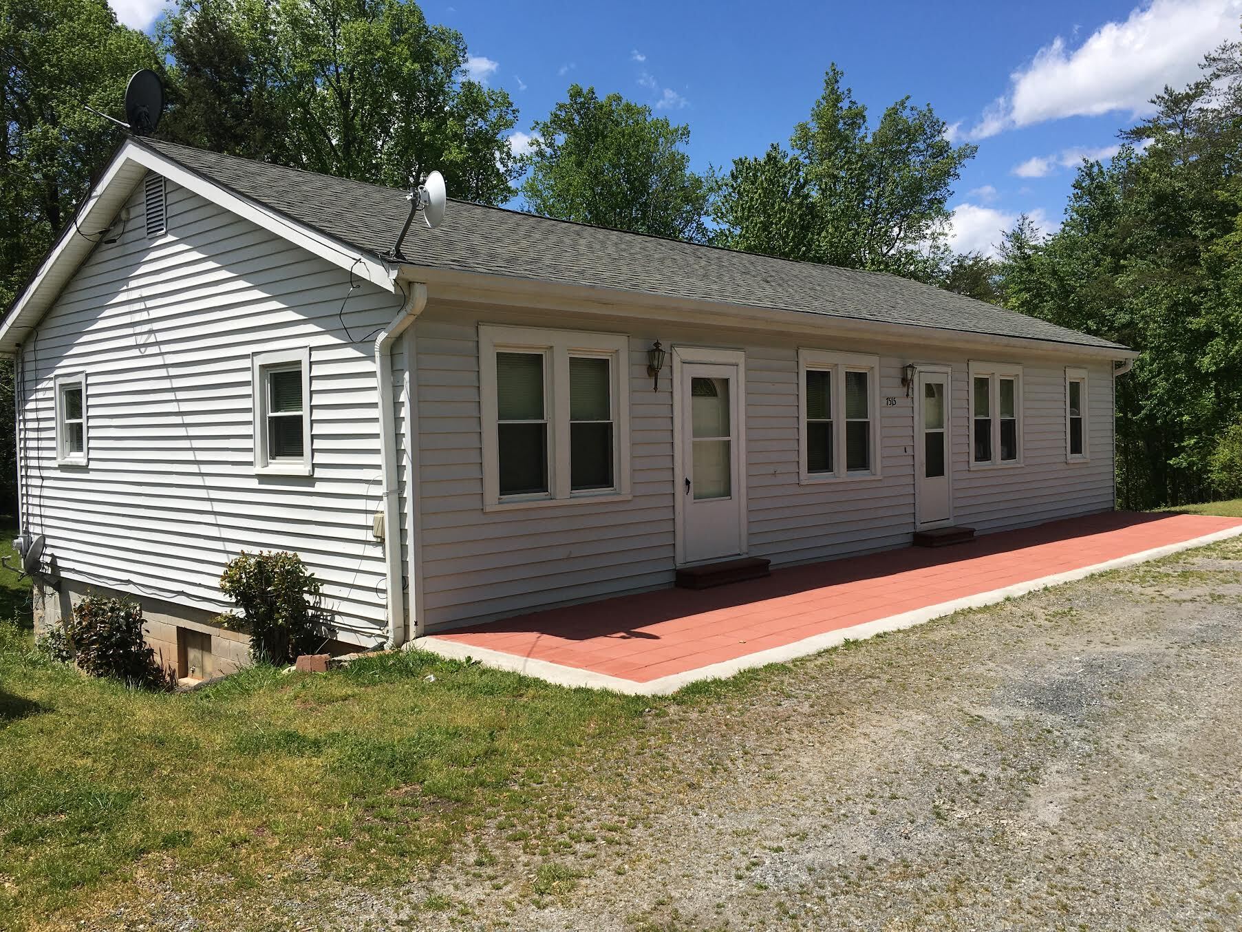 7515 Nc-9, Mill Spring, NC 28756 - House Rental in Mill Spring, NC ...