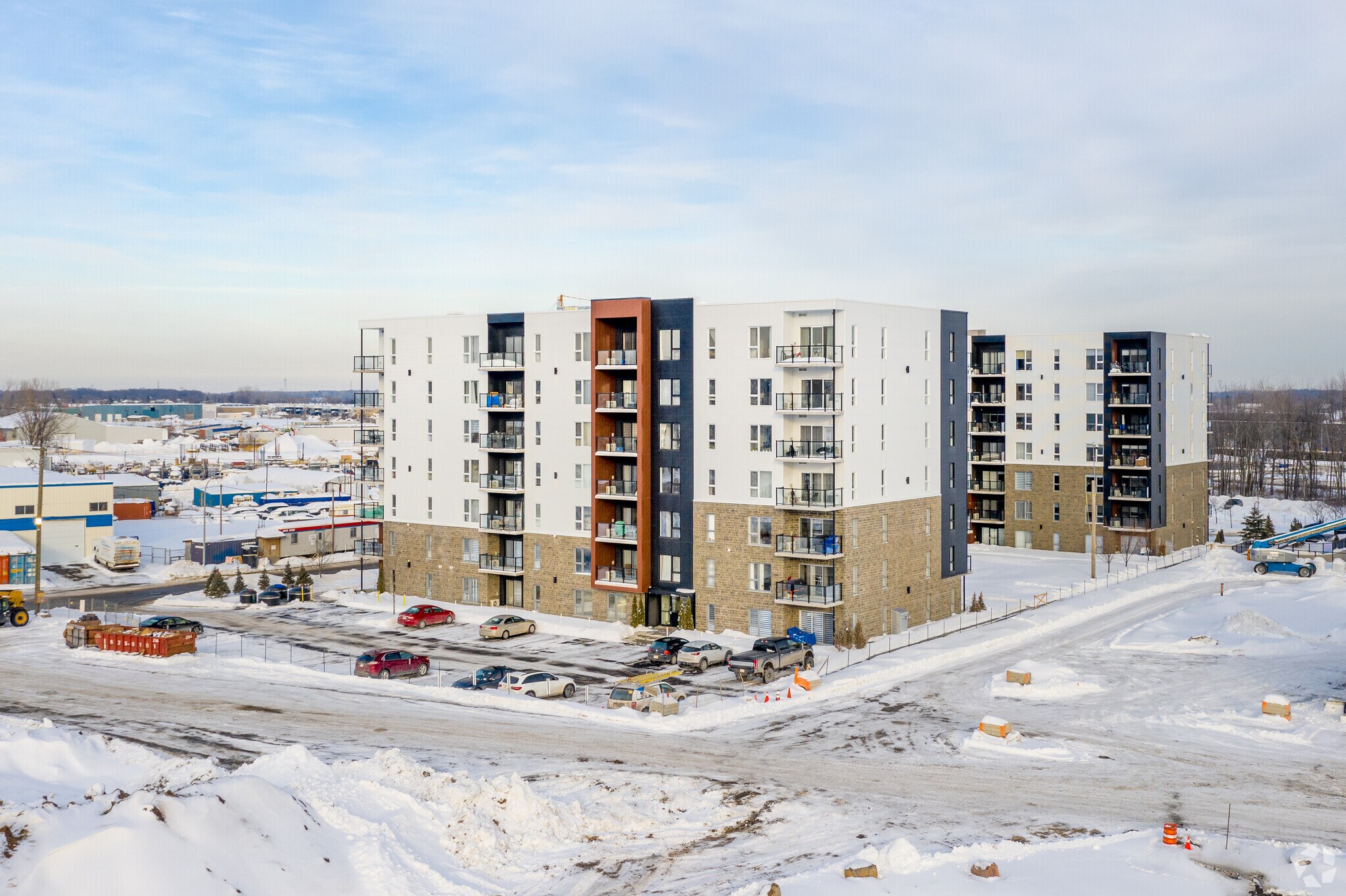 Quartier 7 (Q7-1) Appartements - 405 Rue Sicard Mascouche, QC ...