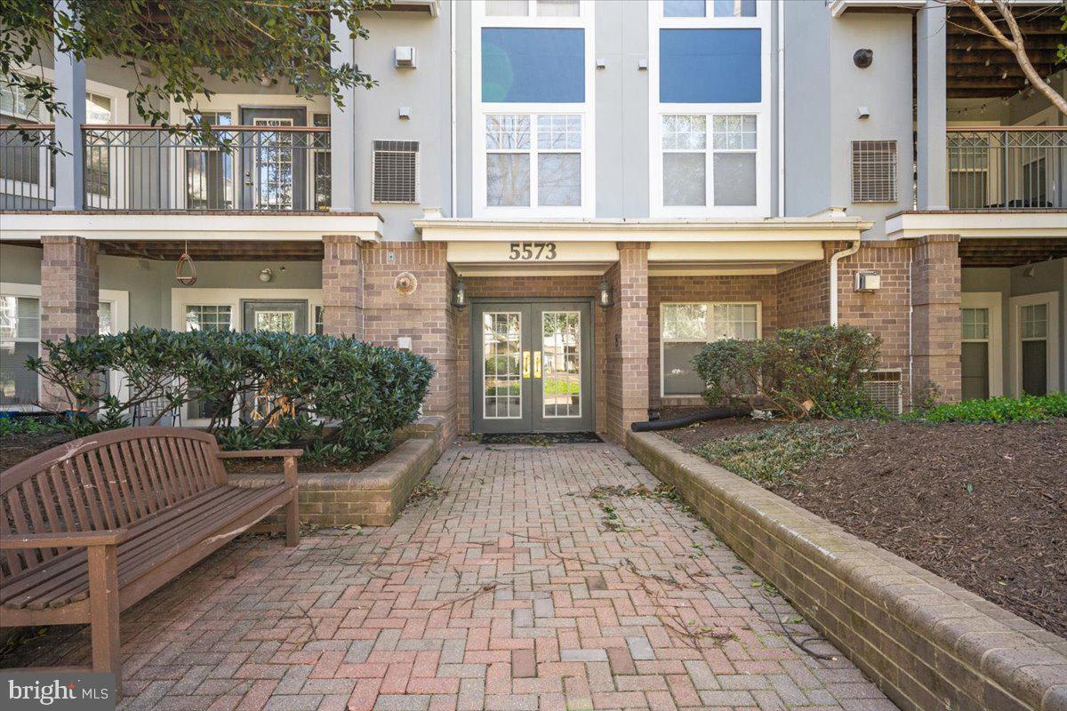 5573 Seminary Rd Unit 309, Falls Church, VA 22041 - Room for Rent in ...