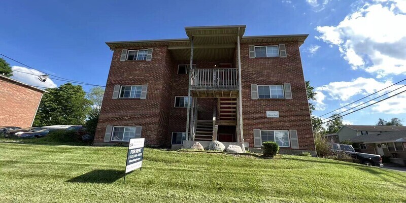 109 W Sycamore St Unit A, Oxford, OH 45056 - Condo for Rent in Oxford ...