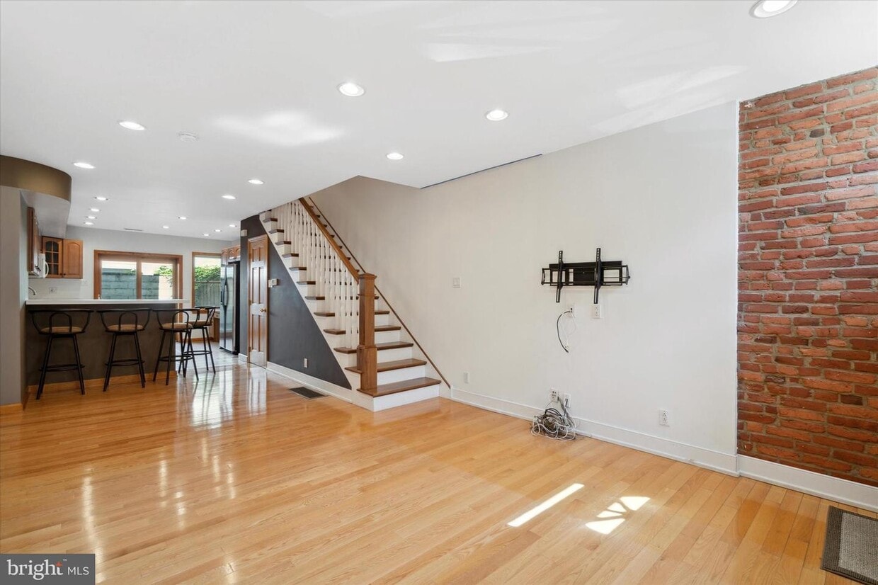 753 N Bucknell St, Philadelphia, PA 19130 - Townhome Rentals in ...