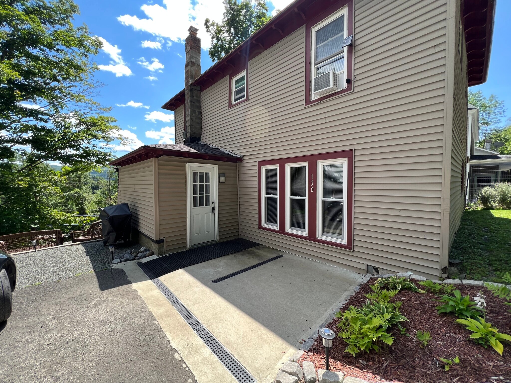 130 Chestnut St, Oneonta, NY 13820 - House Rental in Oneonta, NY ...