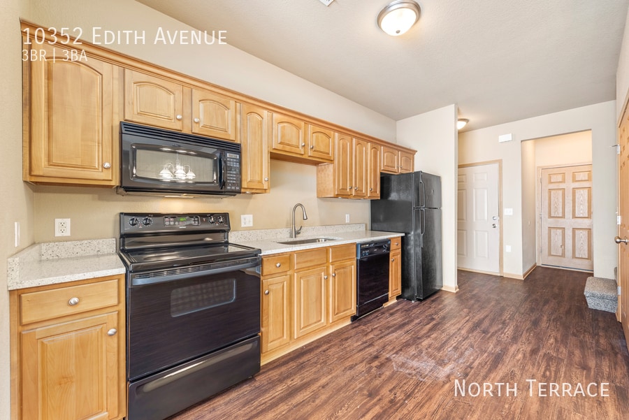 10352 Edith Ave, Kansas City, KS 66109 - Townhome Rentals in Kansas ...