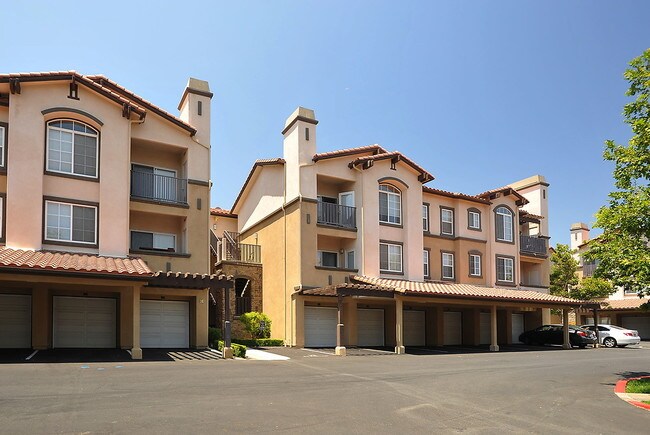 The Fairways at Westridge Rentals - Valencia, CA | Apartments.com
