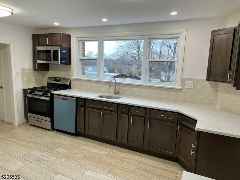 79 Lower Notch Rd, Little Falls, NJ 07424 - House Rental in Little ...