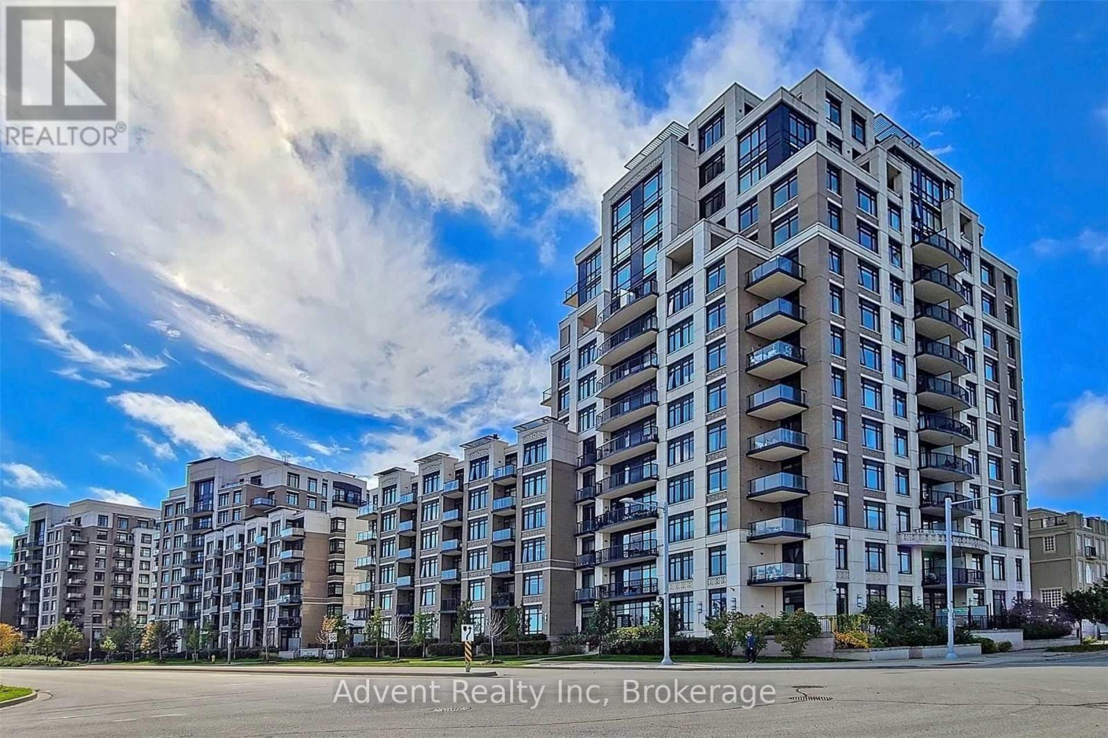 131 Upper Duke Crescent Unité 505, Markham, ON L6G 0C9 - Appartement à ...