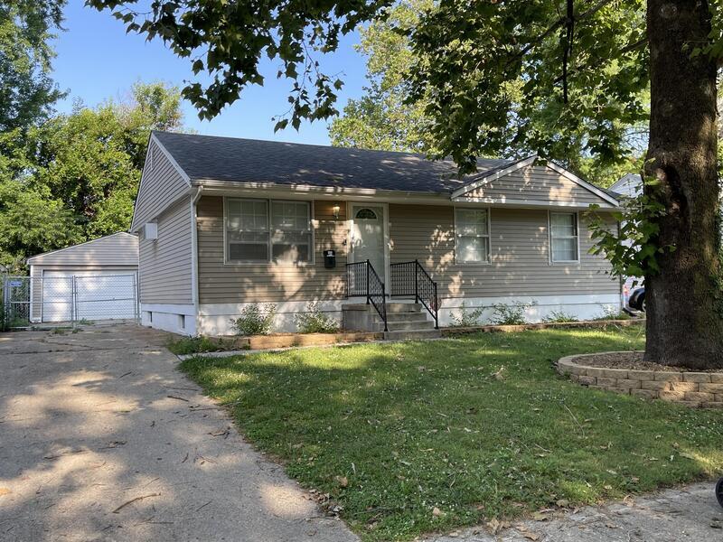1919 Gregory Ct, Springfield, IL 62703 - House Rental in Springfield ...
