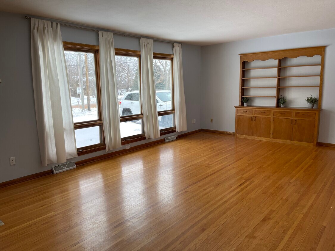 8371 Victoria Dr, Victoria, MN 55386 - House Rental in Victoria, MN ...