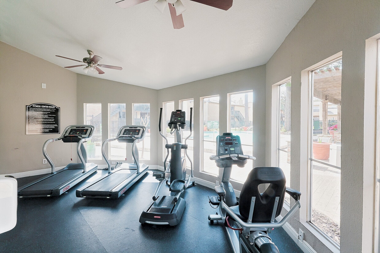 Kendall Manor Apartments - 21717 Inverness Forest Blvd Houston, TX ...