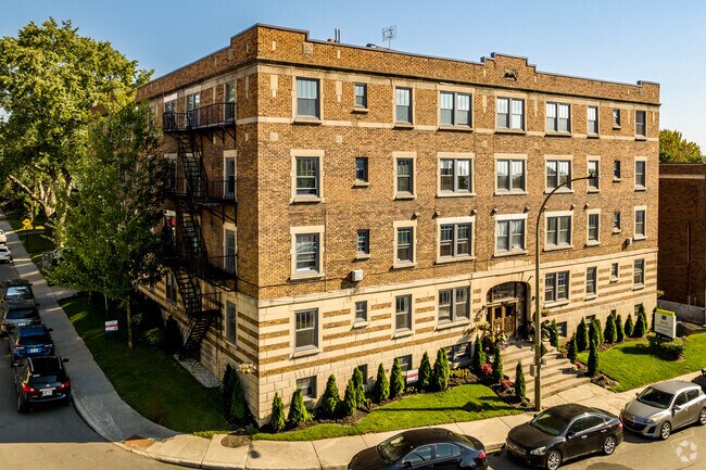 Coolbrook & Cote Saint-Luc Apartments - 4454 Coolbrook Montréal, QC ...