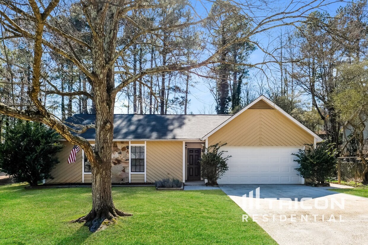 2543 Mistletoe Ln SW, Snellville, GA 30039 | Apartments.com