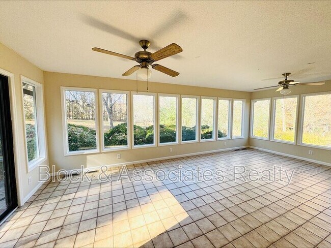 711 N Fayetteville St, Liberty, NC 27298 - House Rental in Liberty, NC ...