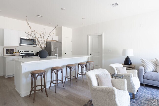 Springetts Manor-Yorklyn Apartments for Rent with High Ceilings - York ...