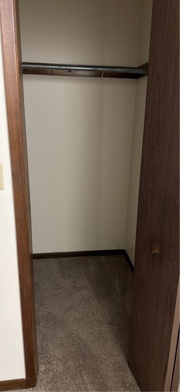 524 Breezy Point Dr, Clinton, IA 52732 - Condo for Rent in Clinton, IA ...