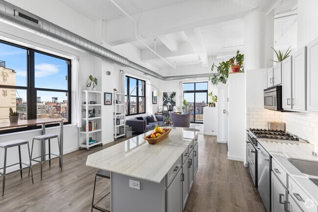 East Pilsen Apartments for Rent with a Walk-In Closet - Chicago, IL ...