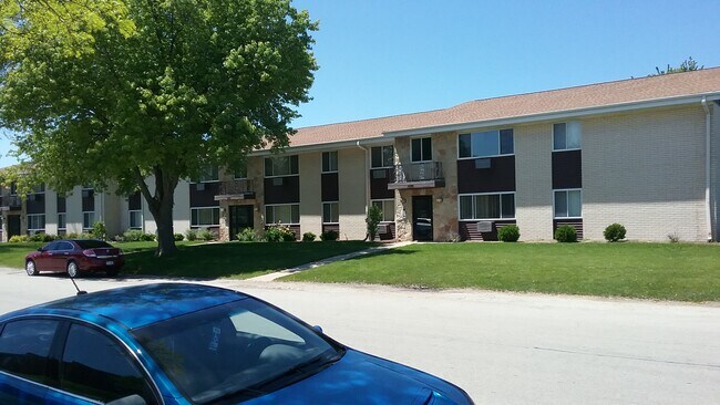 Biscayne Apartments - Racine, WI | Apartments.com