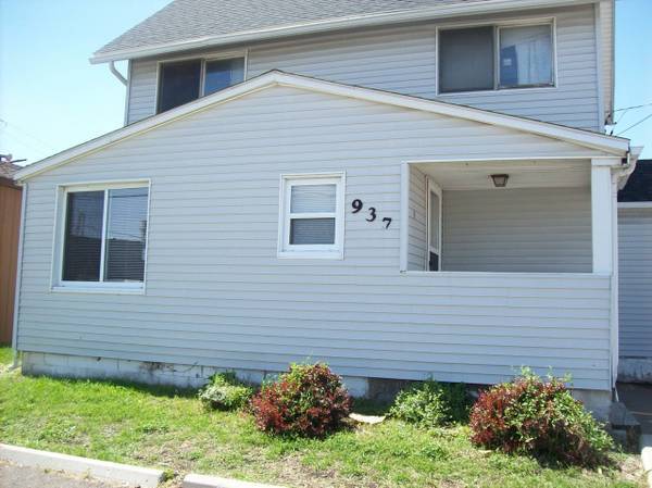 Cheap Downtown Walled Lake Apartments for Rent - Walled Lake, MI ...