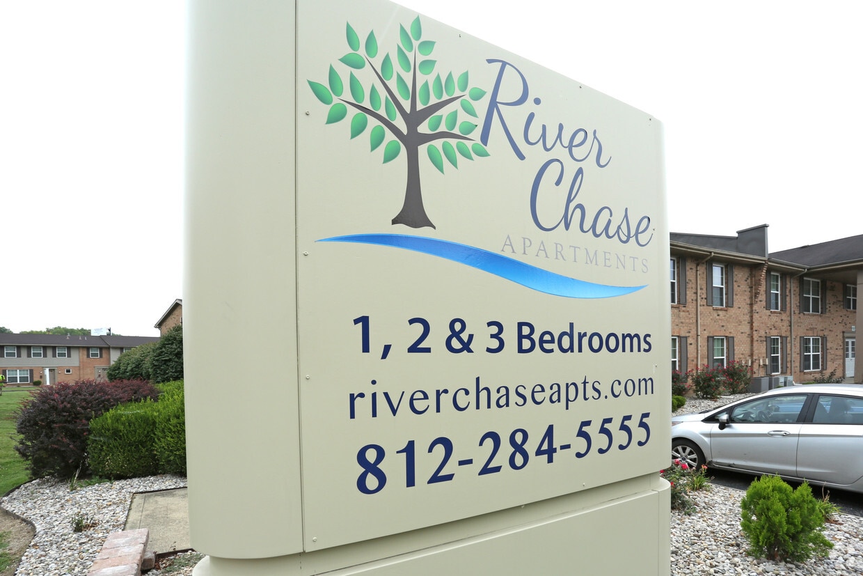 River Chase Apartments - 626 Dartmouth Dr Clarksville, IN 47129 ...
