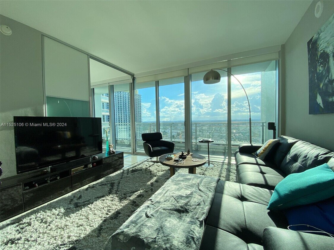 92 SW 3rd St Unit 3208, Miami, FL 33130 - Condo for Rent in Miami, FL ...