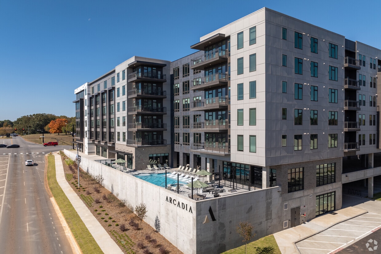 Arcadia Apartments - 4810 Bradford Dr Nw Huntsville, AL 35805 ...