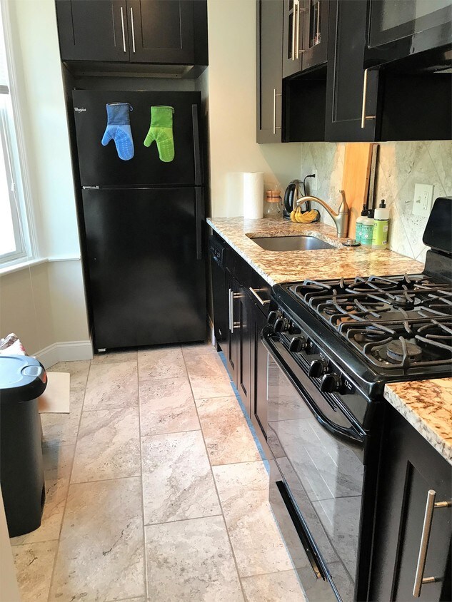 5507 Elmer St Unit 6, Pittsburgh, PA 15232 - Room for Rent in ...