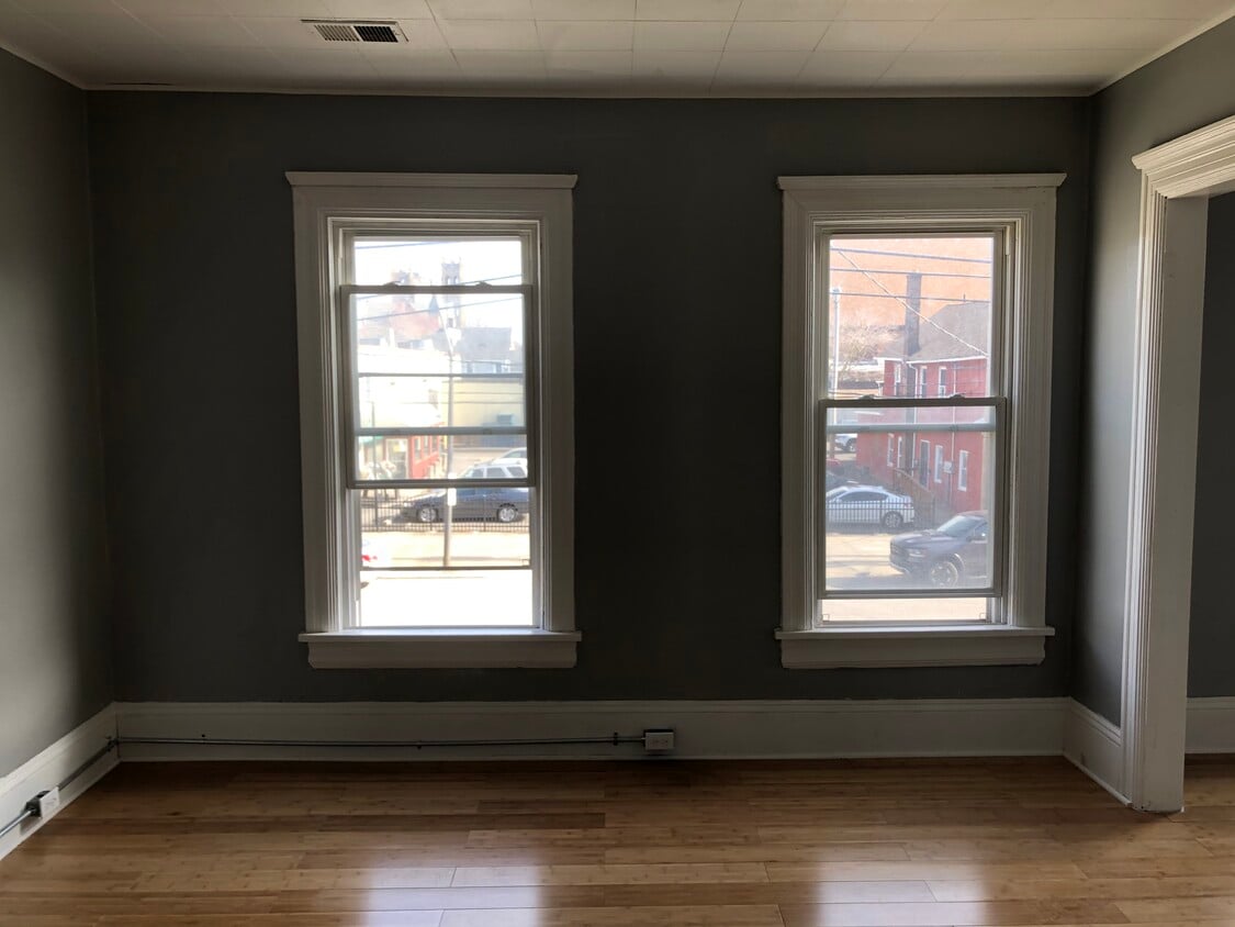 4043 Saint Clair Ave, Cleveland, OH 44103 - 4043 Saint Clair Ave ...