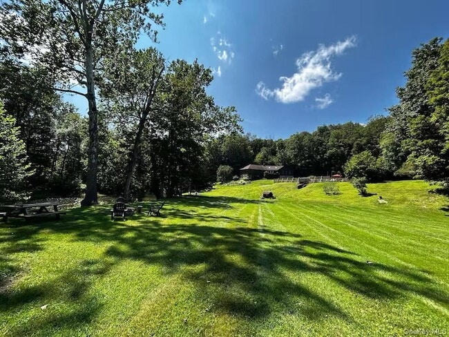 222 Hurley Rd, Salt Point, NY 12578 | Apartments.com