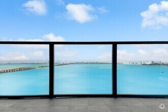 High View Apartments for Rent with Hardwood Floors - Miami, FL - 1 ...